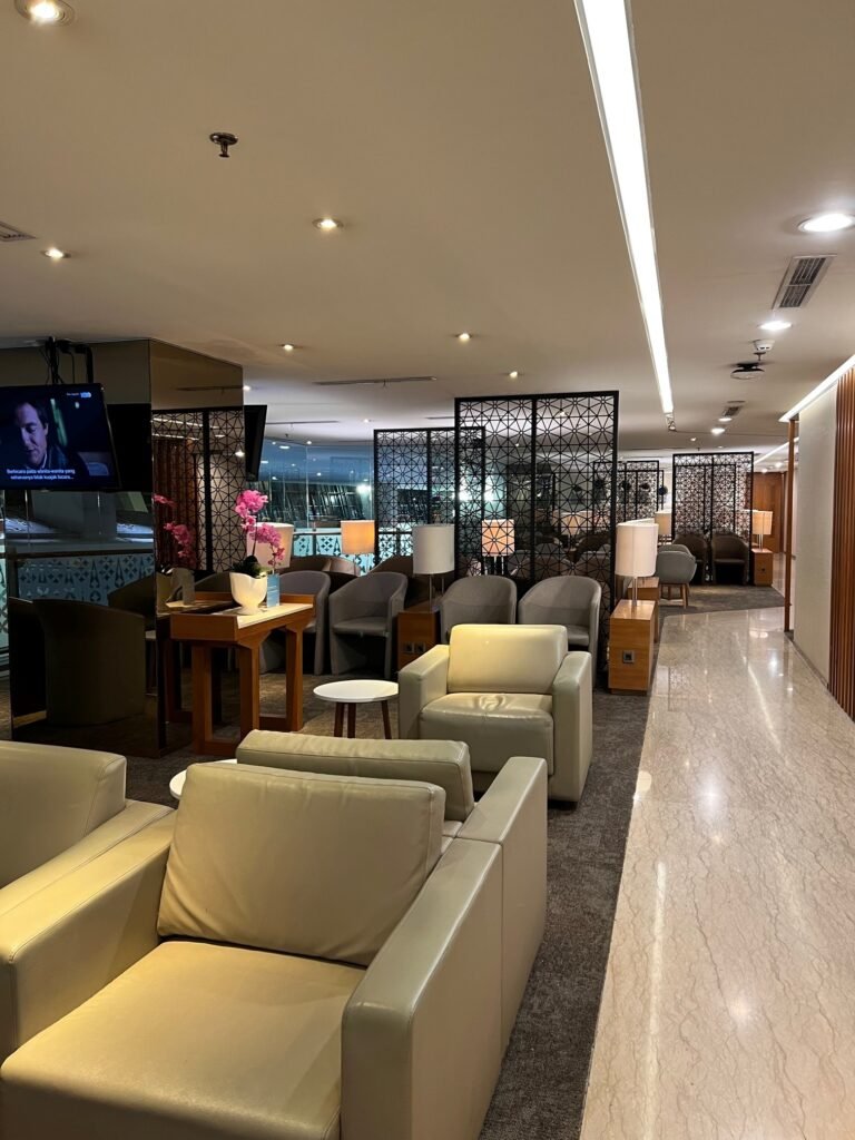 Lounge Review: Garuda International Lounge, Soekaro-Hatta International ...