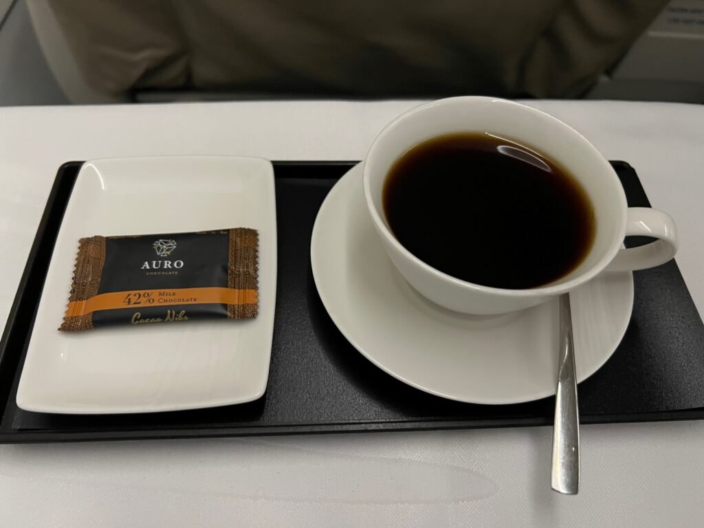 15 » The Seat in the Middle