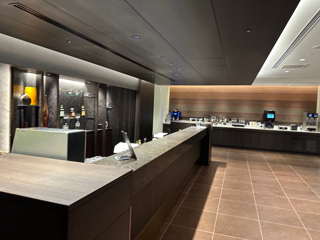Lounge Review: JAL Haneda Airport Sakura First Class » The Seat in the ...