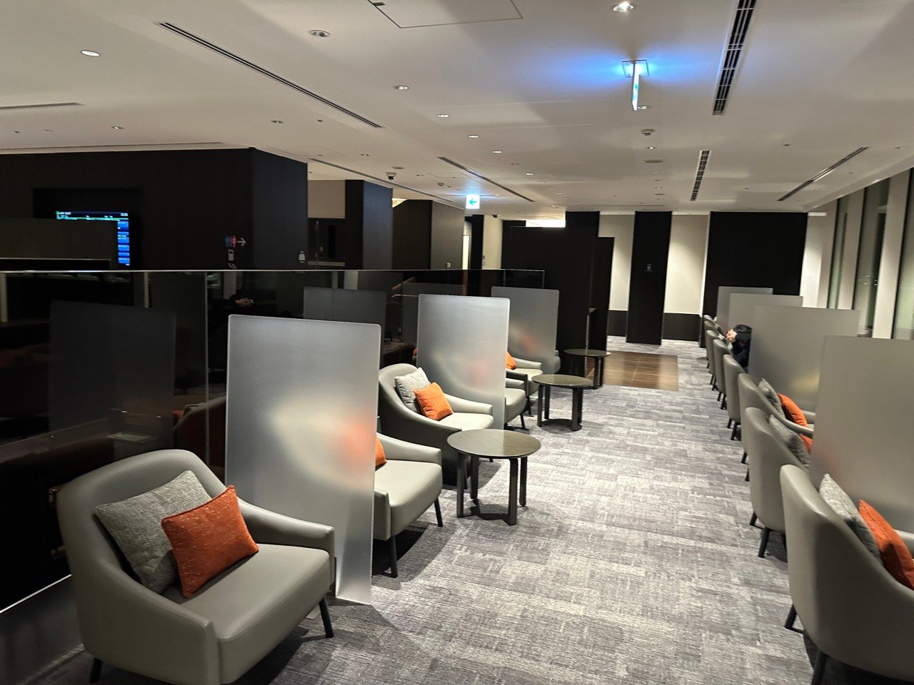 Lounge Review: JAL Haneda Airport Sakura First Class » The Seat in the ...