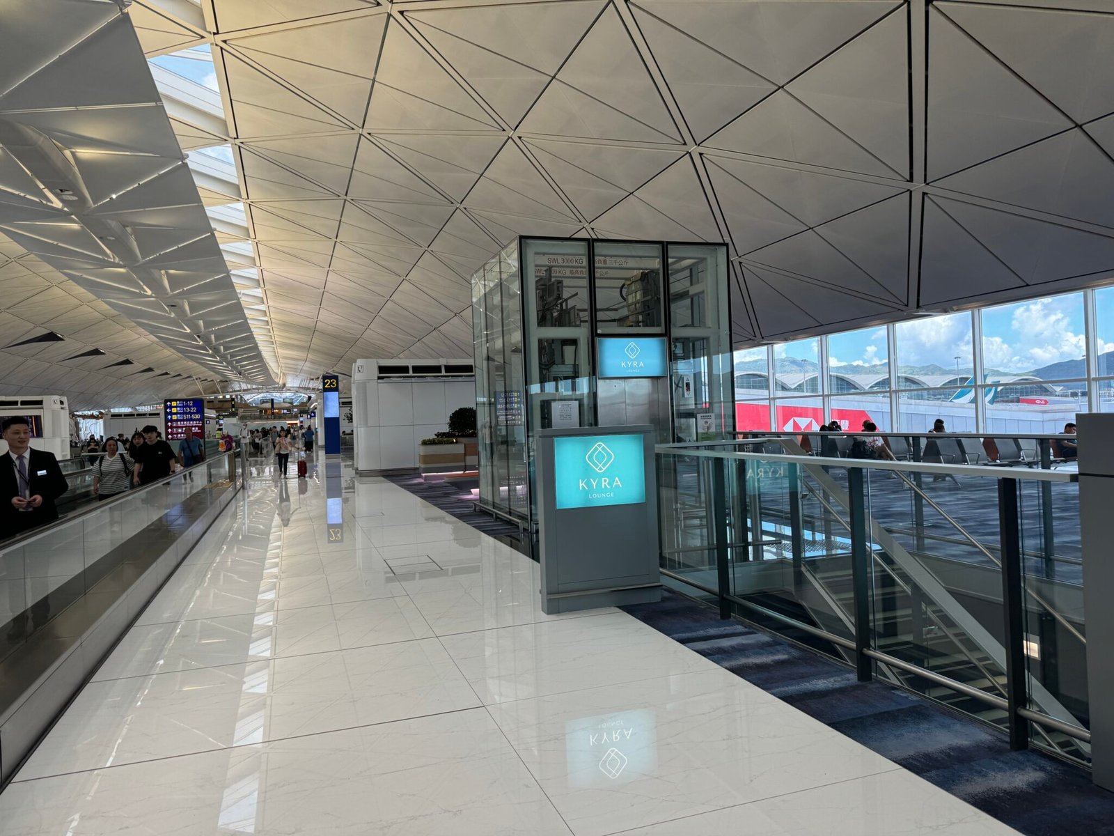 Lounge Review: KYRA Hong Kong International Airport » The Seat in the ...