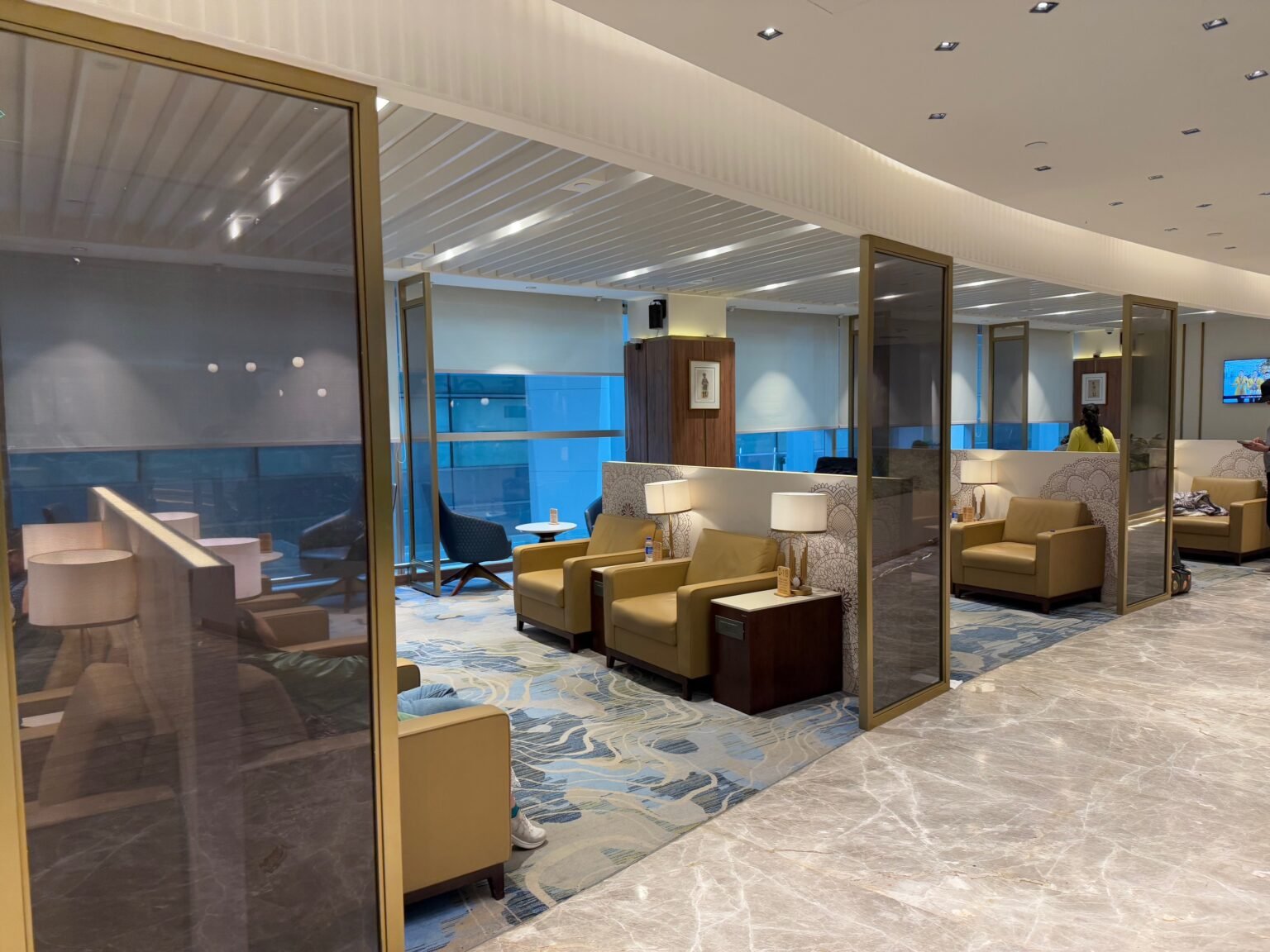 Lounge Review: Encalm Prive Lounge, New Delhi Indira Gandhi ...