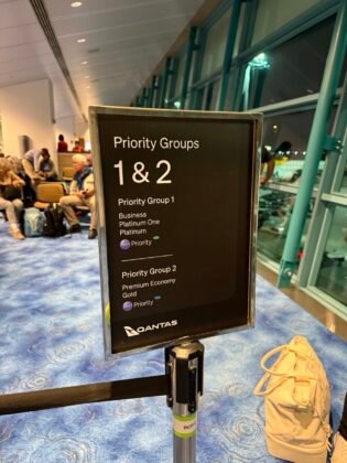 Flight Review: QF292 SIN-SYD, The Finnair Hospitality » The Seat in the ...